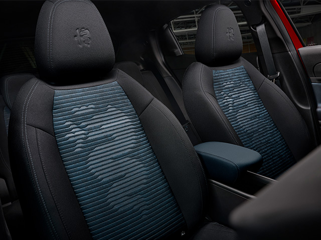 Alfa Romeo Junior Elettrica: Innen und außen | Alfa Romeo AT