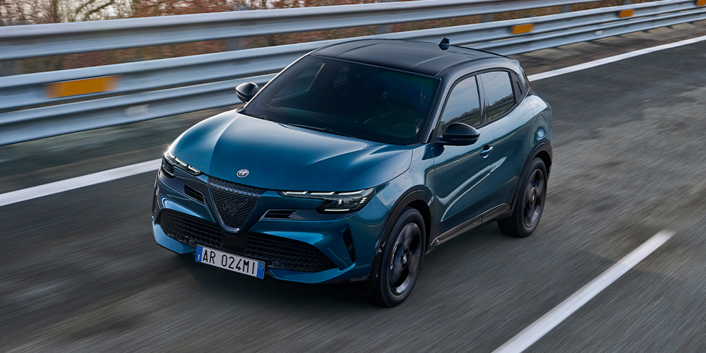 Alfa Romeo Junior Ibrida: Innen und außen | Alfa Romeo AT